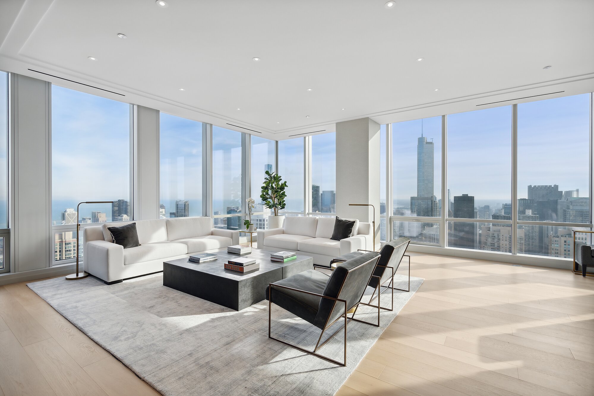 View The Residences | One Chicago | In Chicago's Gold Coast